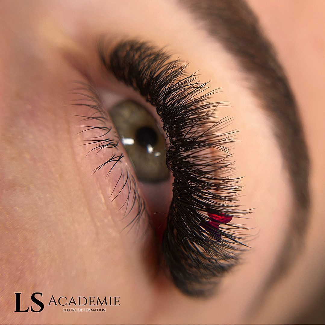 Pratiquer la pose d'extension de cils nice marseille cpf